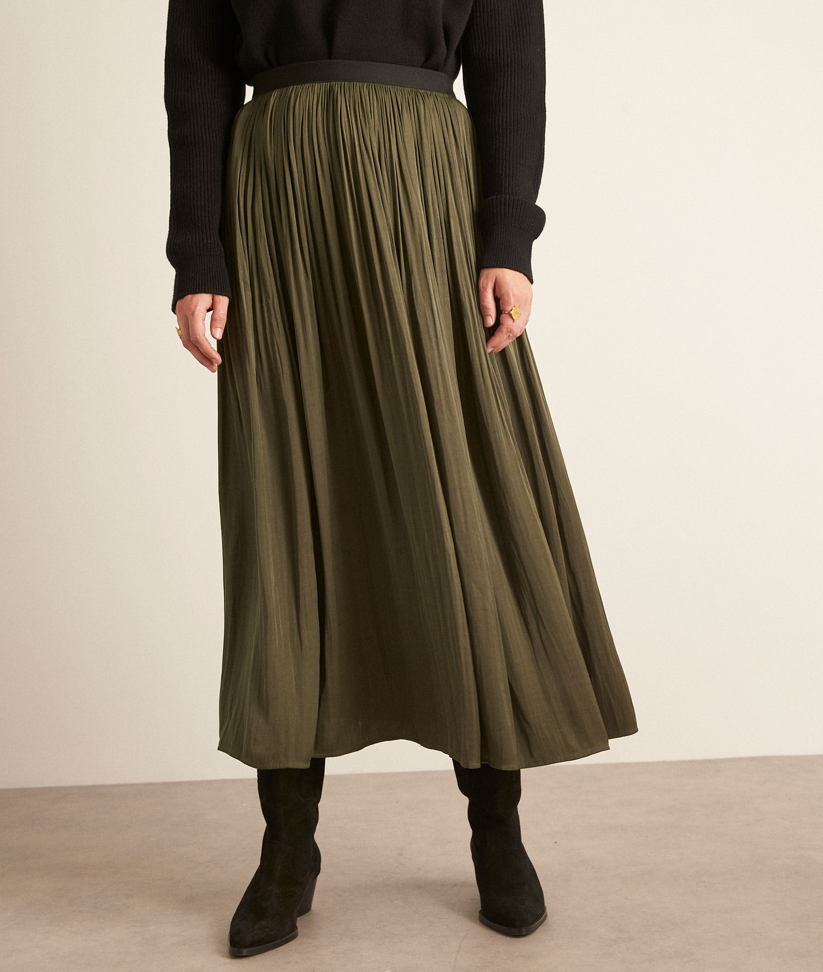 Jupe fluide satinée kaki KIM Femme | Maison 123